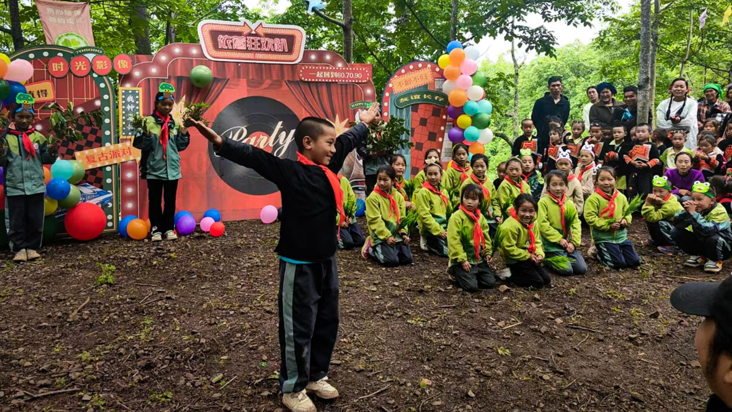 Teacher Luo Xialei Opens Kids’ Minds To Life Beyond The Mountains ...